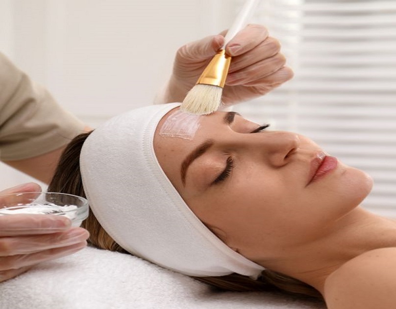 Different Types of Chemical Peels: Which One is Right for You? - Skok Blog